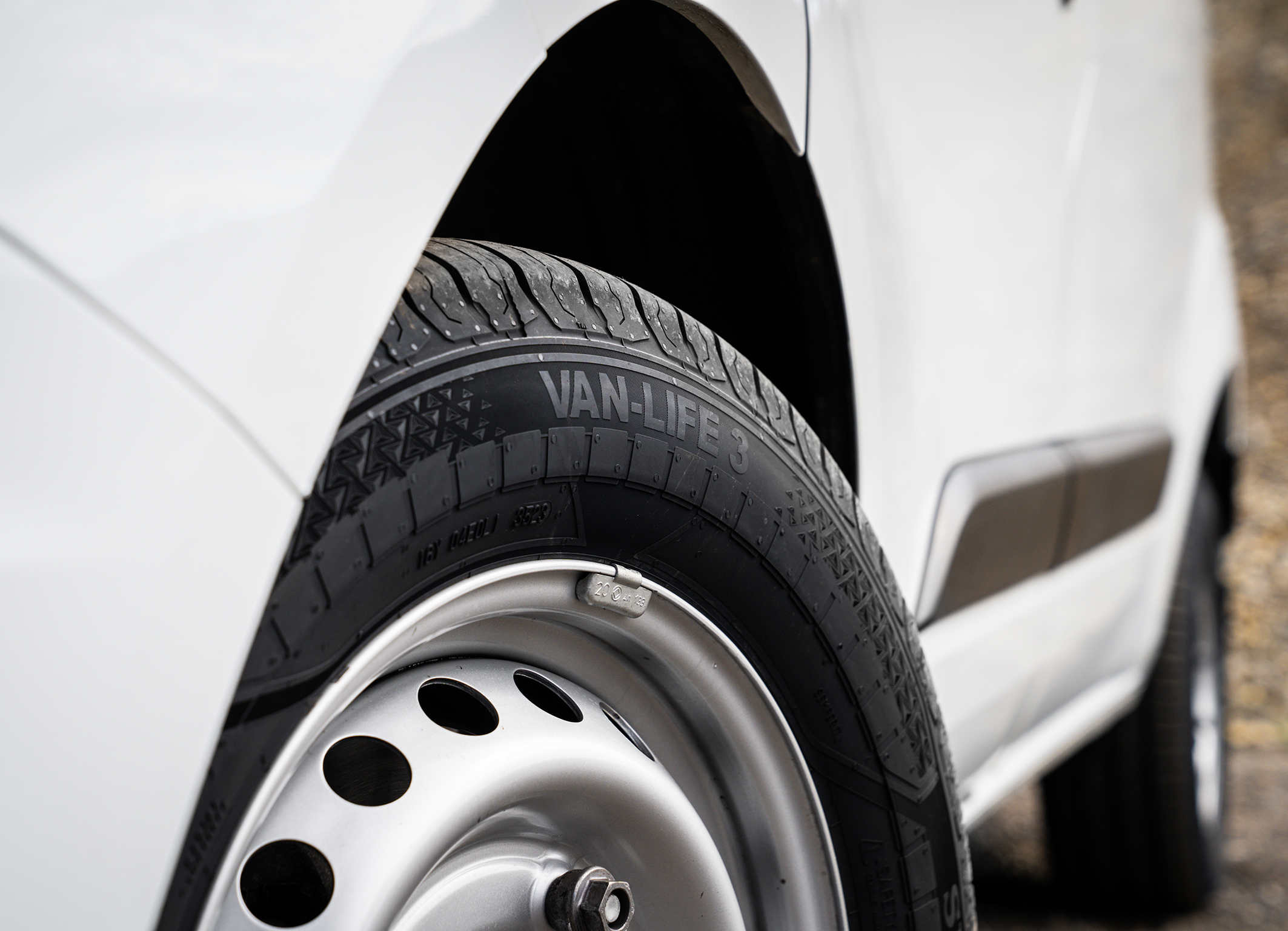 New Semperit Van-Life 3 Tires Delivered to Dealers in 22 Sizes | Semperit